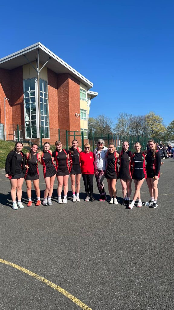 Diamonds last ever match finishes with a win! - Alcester Town Netball Club