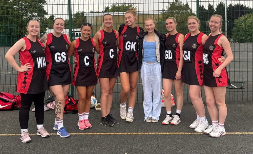 Aces swat those Hotshot Hornets - Alcester Town Netball Club